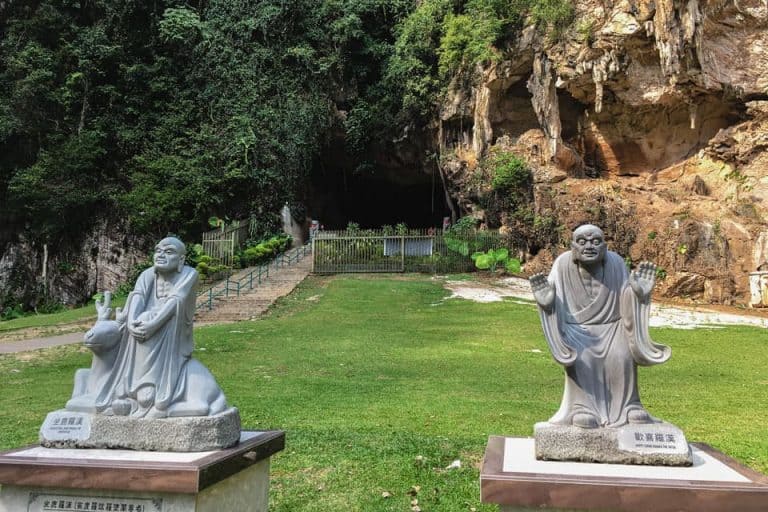 5 BEST Ipoh Cave Temples You Cannot Miss in 2023!