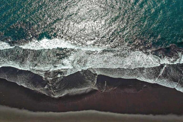 10 BEST Guatemala Beaches [2023 Edition!] - LivingOutLau