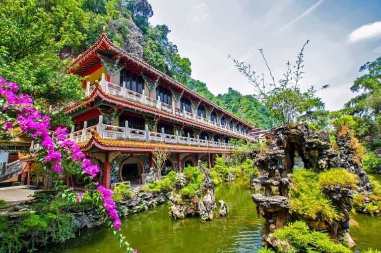 5 BEST Ipoh Cave Temples You Cannot Miss in 2023!