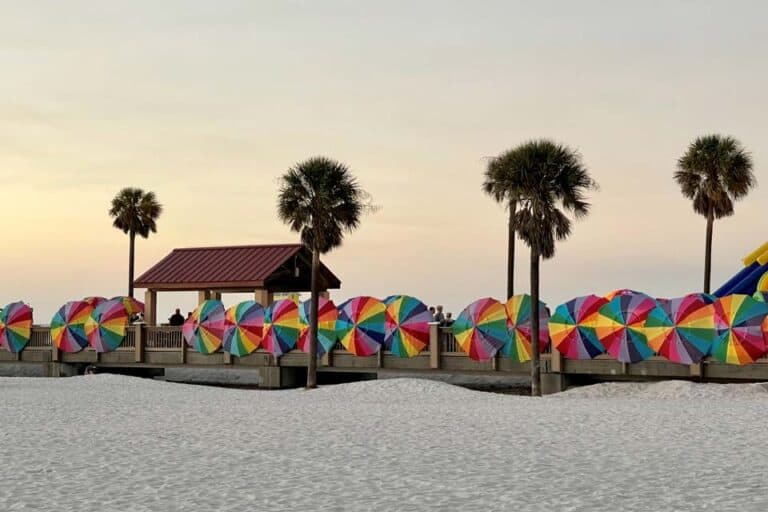 25 AMAZING Warm Places to Visit in January [USA Edition] - LivingOutLau