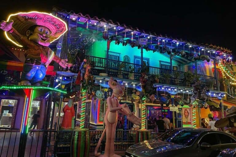 Medellin Nightlife: Most EPIC Nightclubs And Bars in 2025